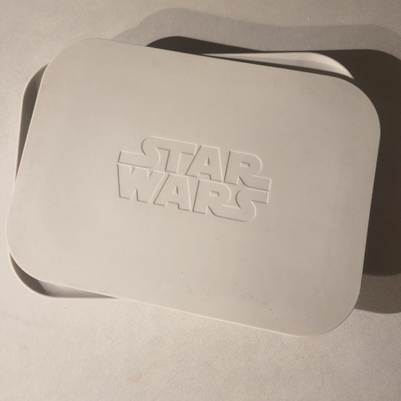 W&P | Kitchen | Limited Edition Star Wars Lightsaber Ice Tray | Poshmark